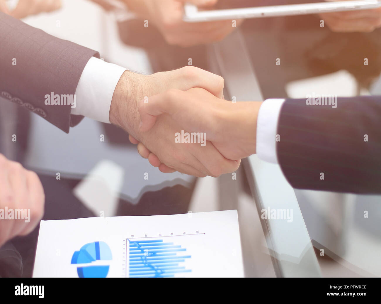 Business handshake and business people concept Stock Photo - Alamy