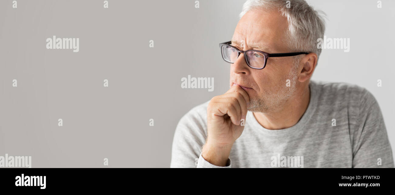 Thinking vision hi-res stock photography and images - Alamy