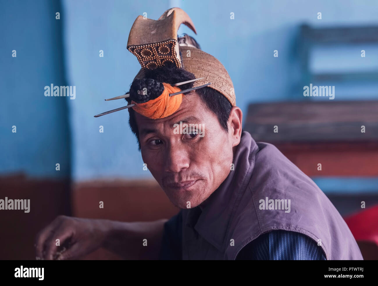 Nyishi tribal hi-res stock photography and images - Alamy