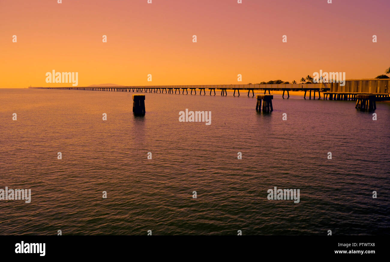 Lucinda in the sunset it is noted for its 6 km-long sugar jetty, the ...