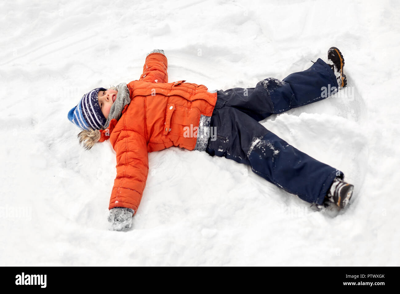 Happy angels hi-res stock photography and images - Alamy