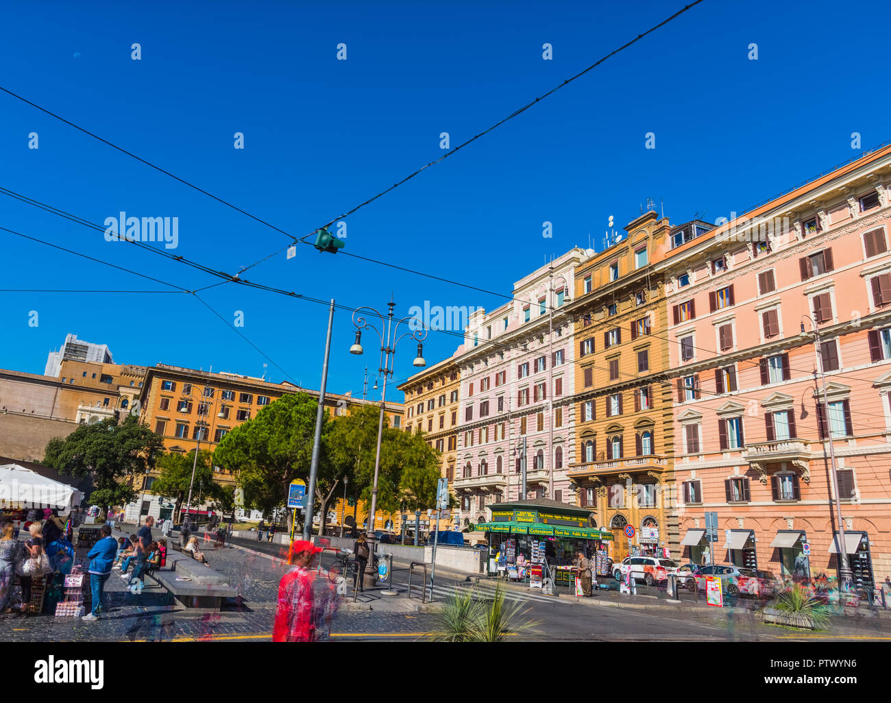 In the garden of the piazza roma hi-res stock photography and images ...