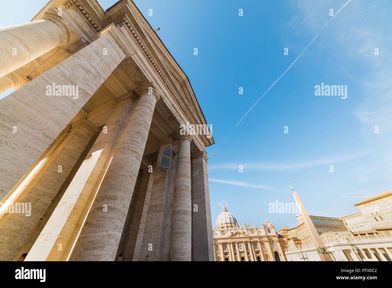 world famous Saint Peter's square in Rome Stock Photo - Alamy