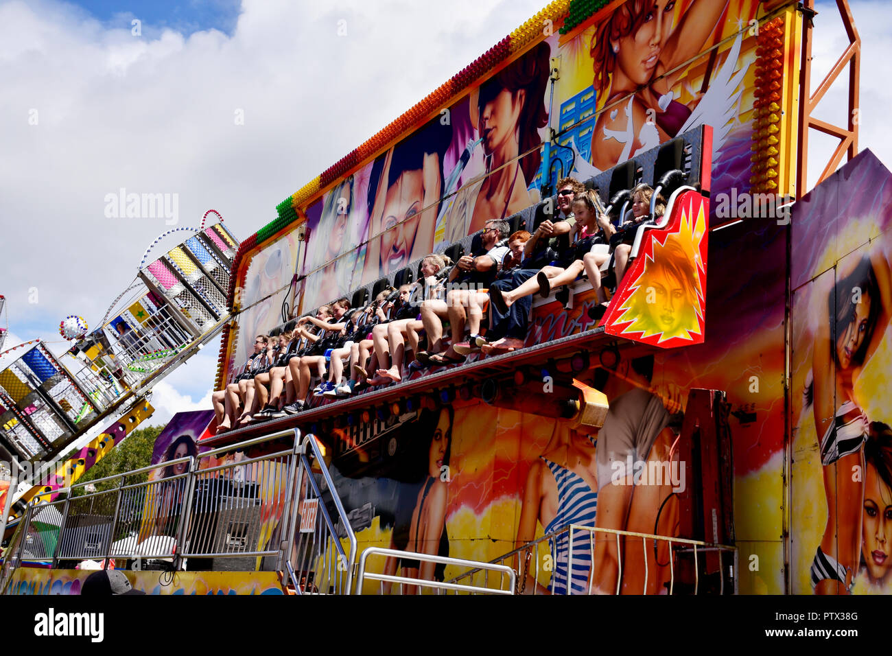 FUN ON SHOW RIDES Stock Photo - Alamy