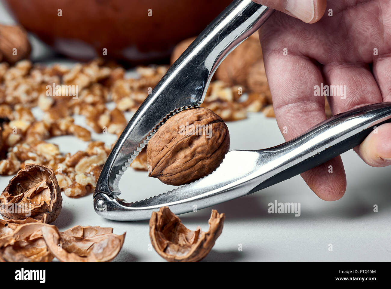 Wrinkly walnut shell hi-res stock photography and images - Alamy