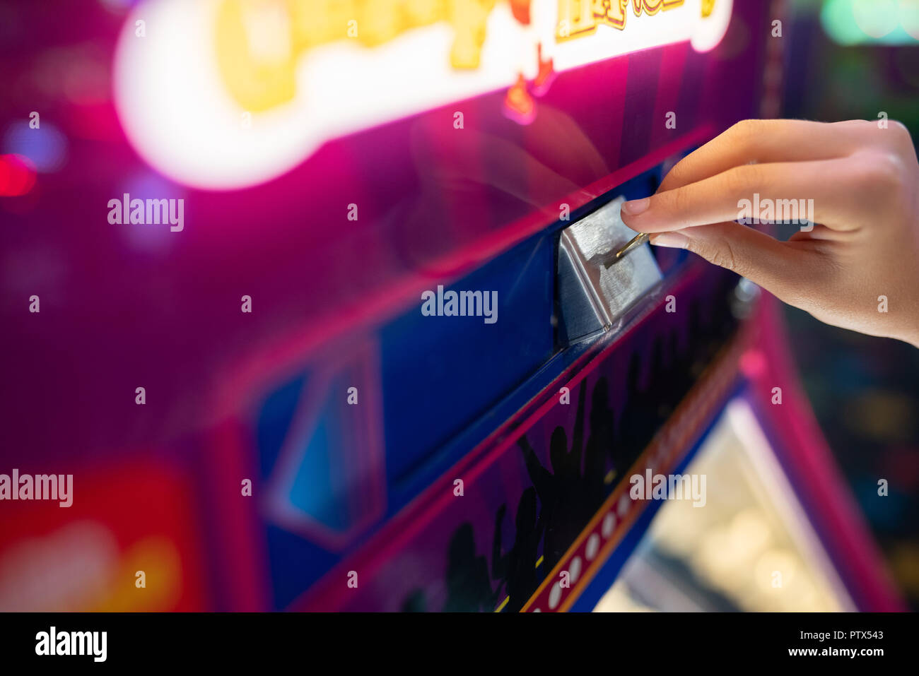 Insert coin hi-res stock photography and images - Alamy