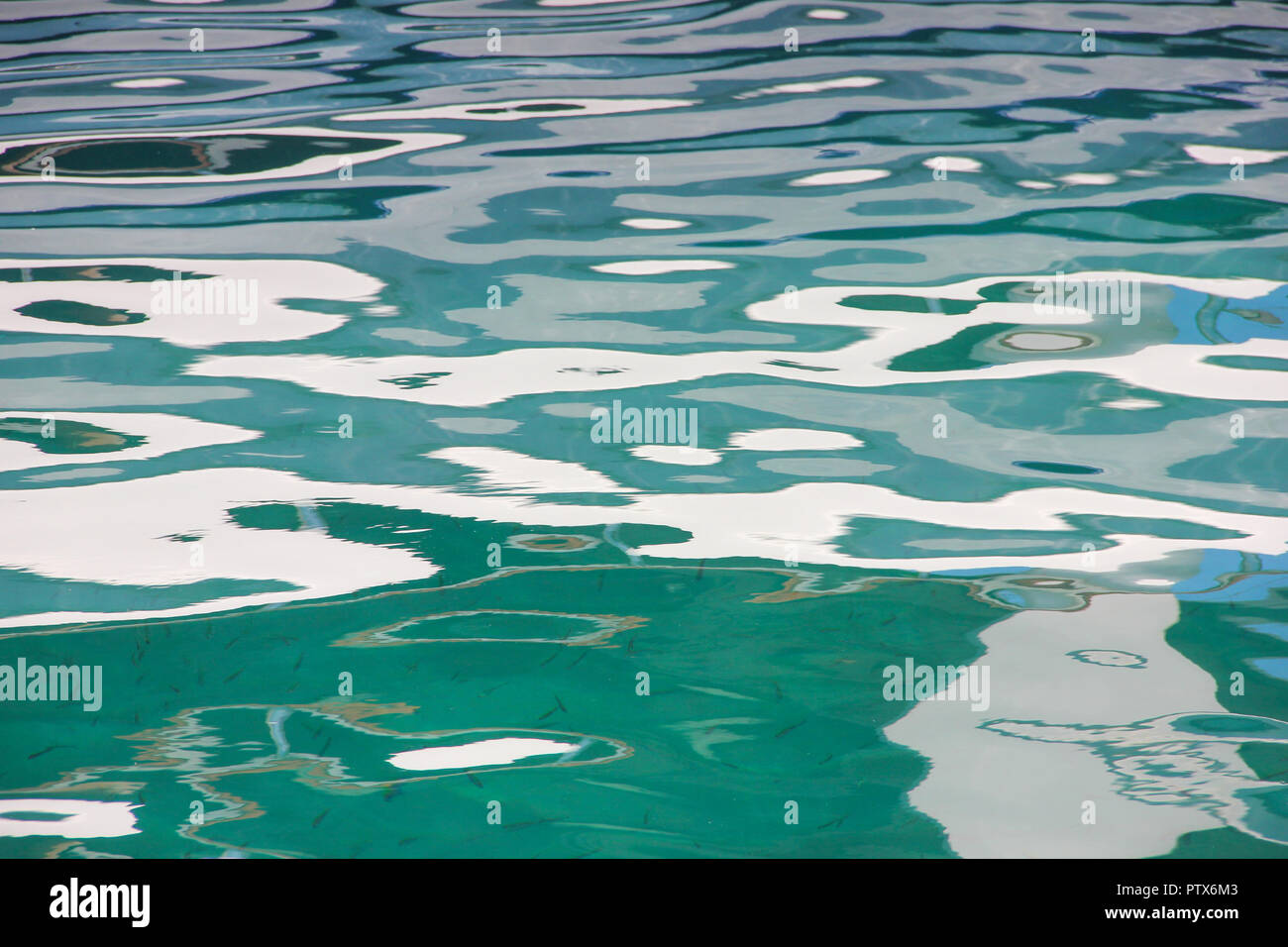 Reflections on ocean surface hi-res stock photography and images - Alamy