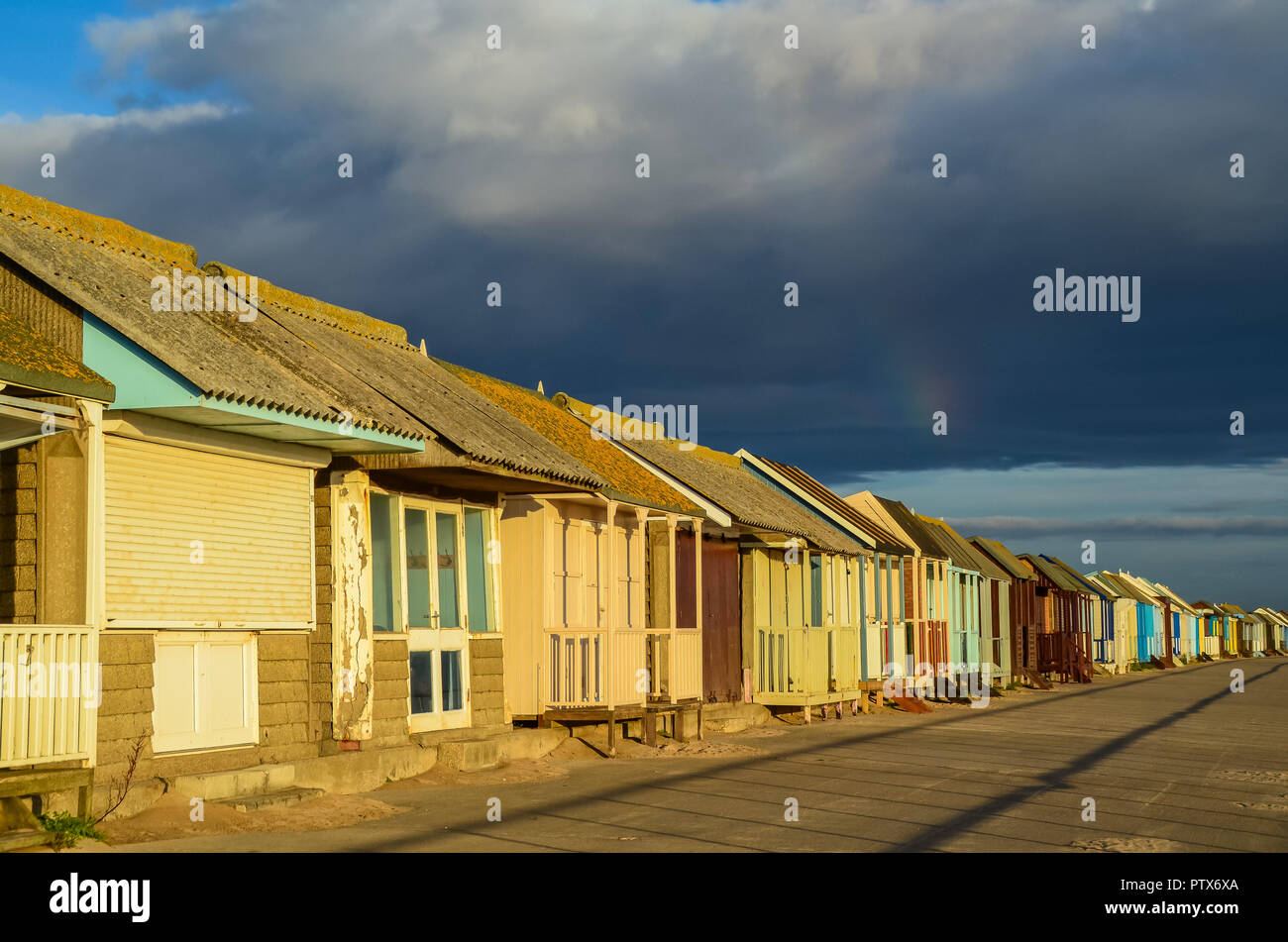 Sutton on sea beach huts hi-res stock photography and images - Alamy