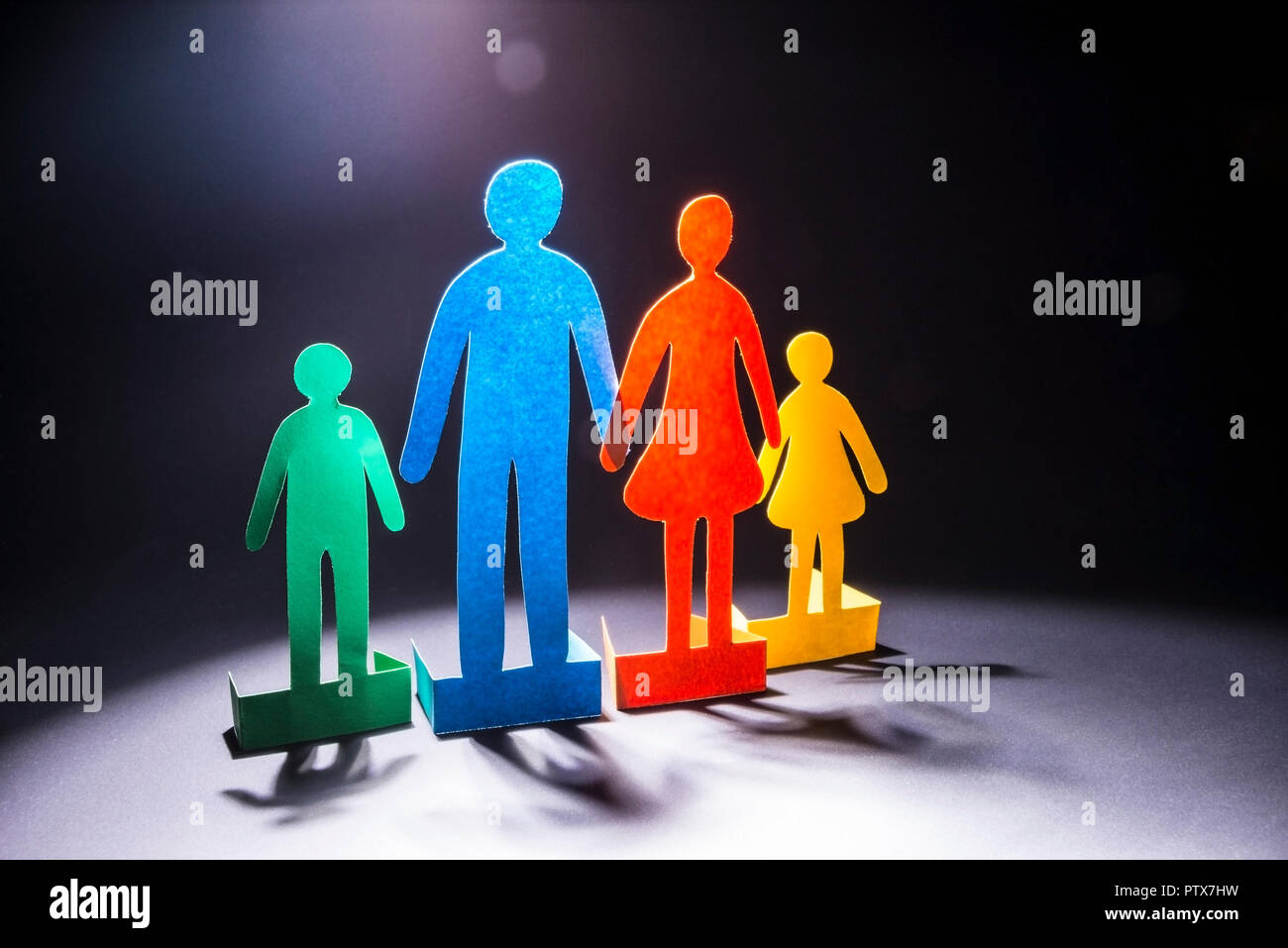 Paper chain family hi-res stock photography and images - Alamy