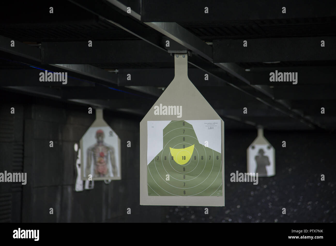 Modular firing range hi-res stock photography and images - Alamy