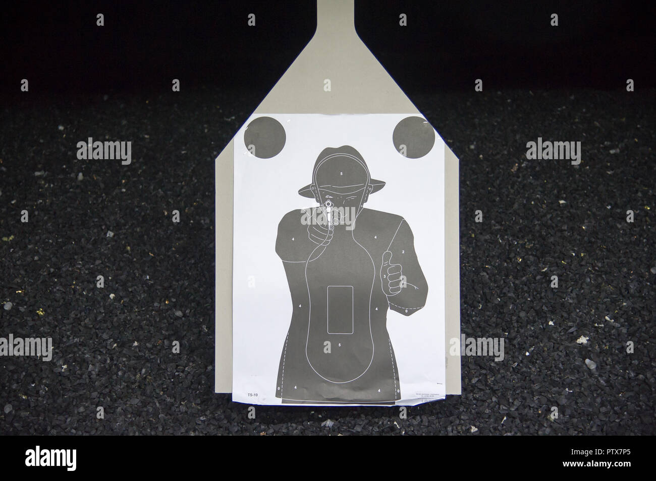 Modular firing range hi-res stock photography and images - Alamy