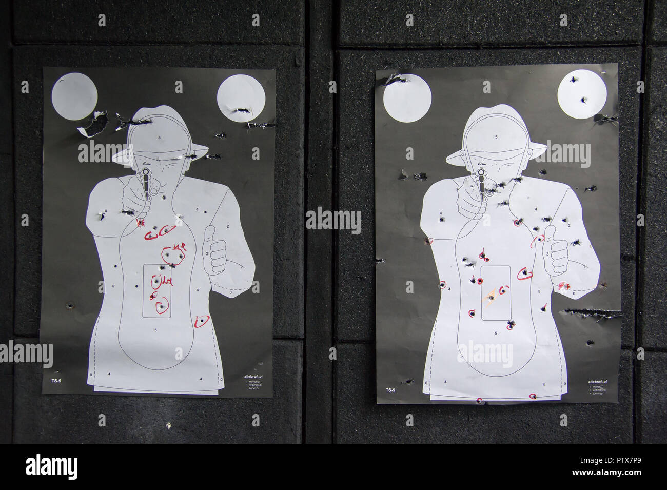 Modular firing range hi-res stock photography and images - Alamy