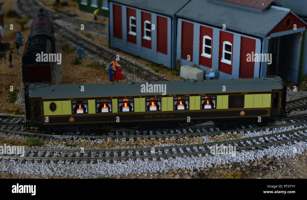 Pullman coach railway car hi-res stock photography and images - Alamy