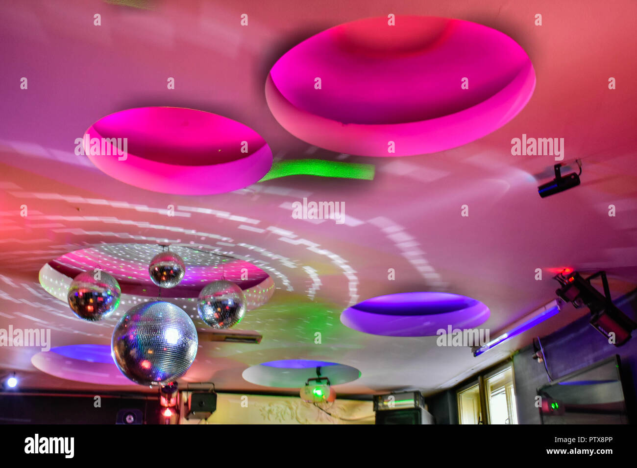 Discoteca hi-res stock photography and images - Alamy