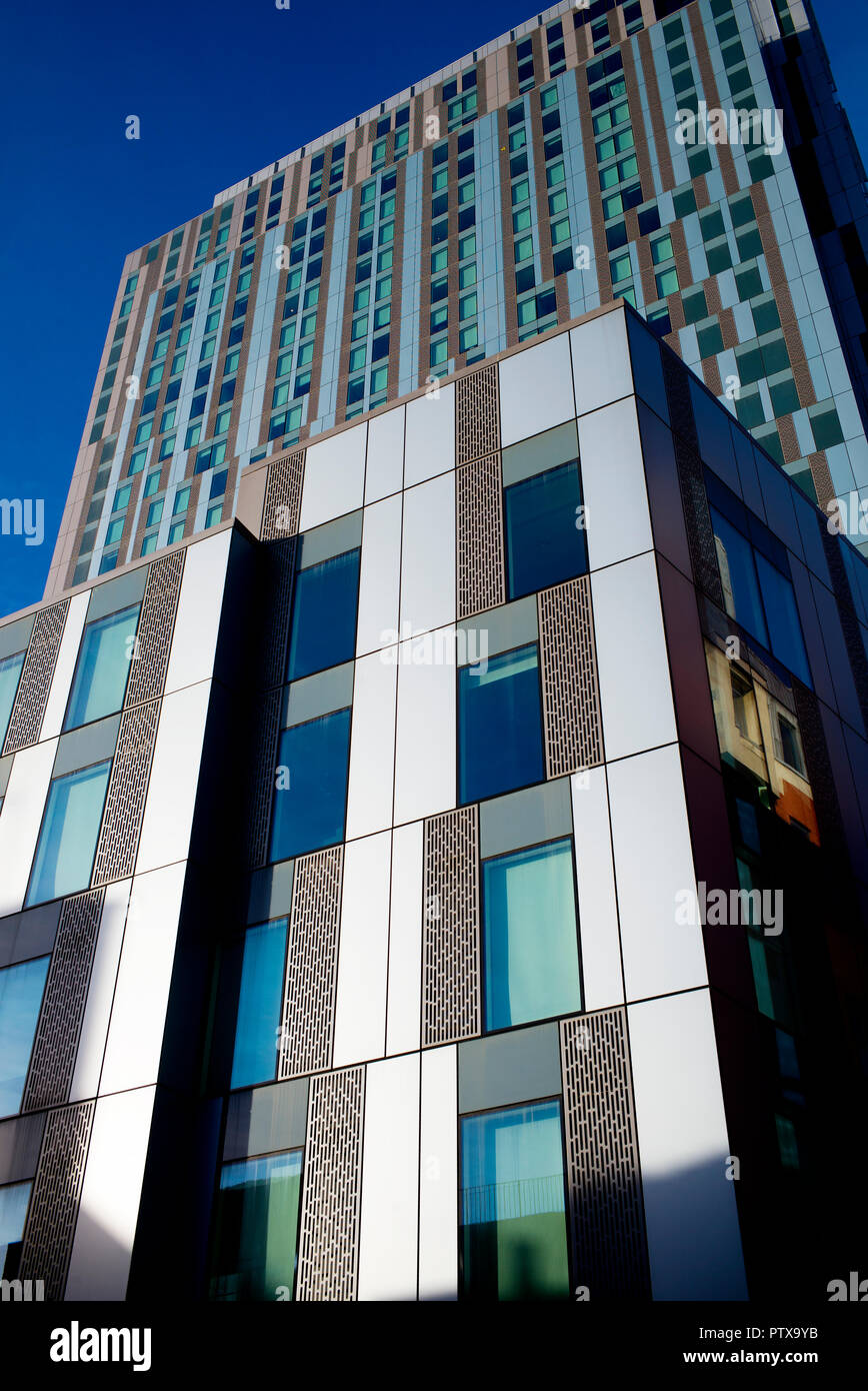 Modernist architecture london hi-res stock photography and images - Alamy