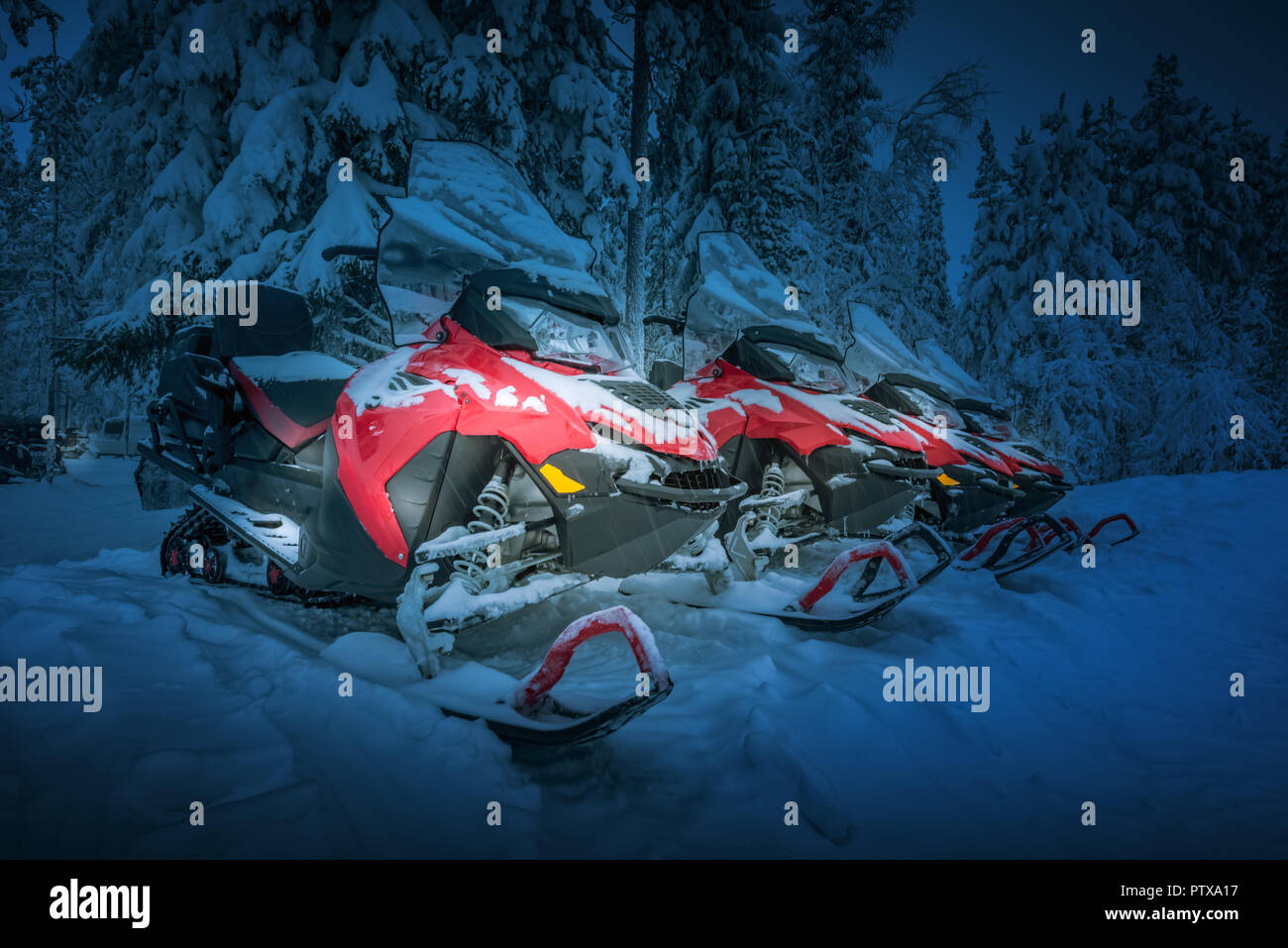 Night snowmobiling hi-res stock photography and images - Alamy