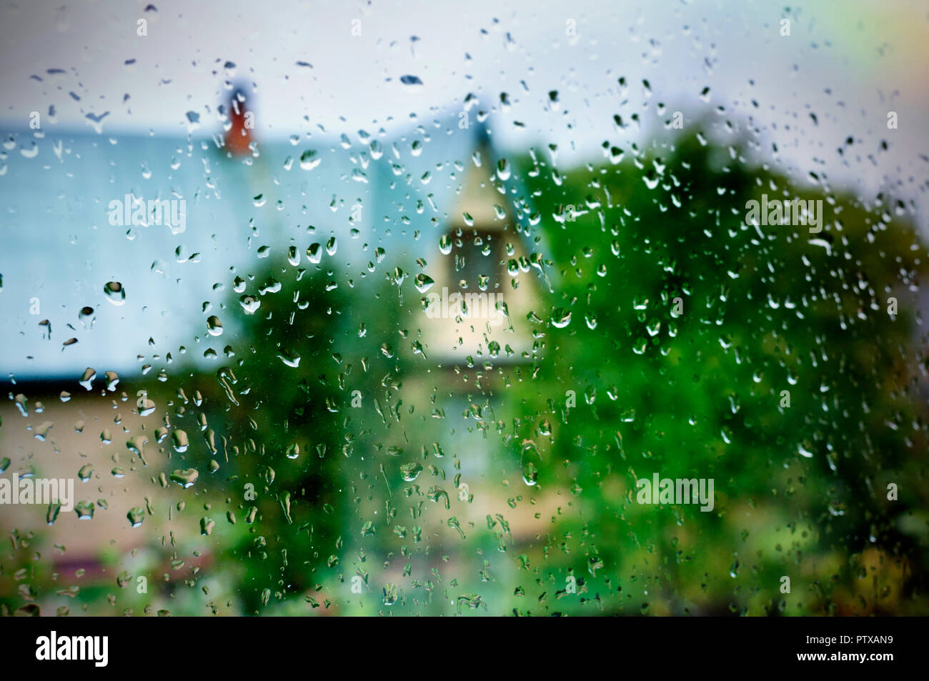 Wet glass effect hi-res stock photography and images - Alamy
