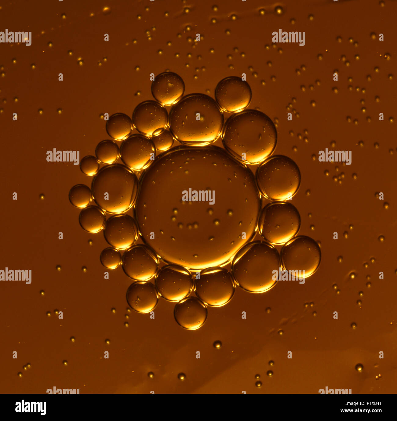 Close up liquid hi-res stock photography and images - Alamy
