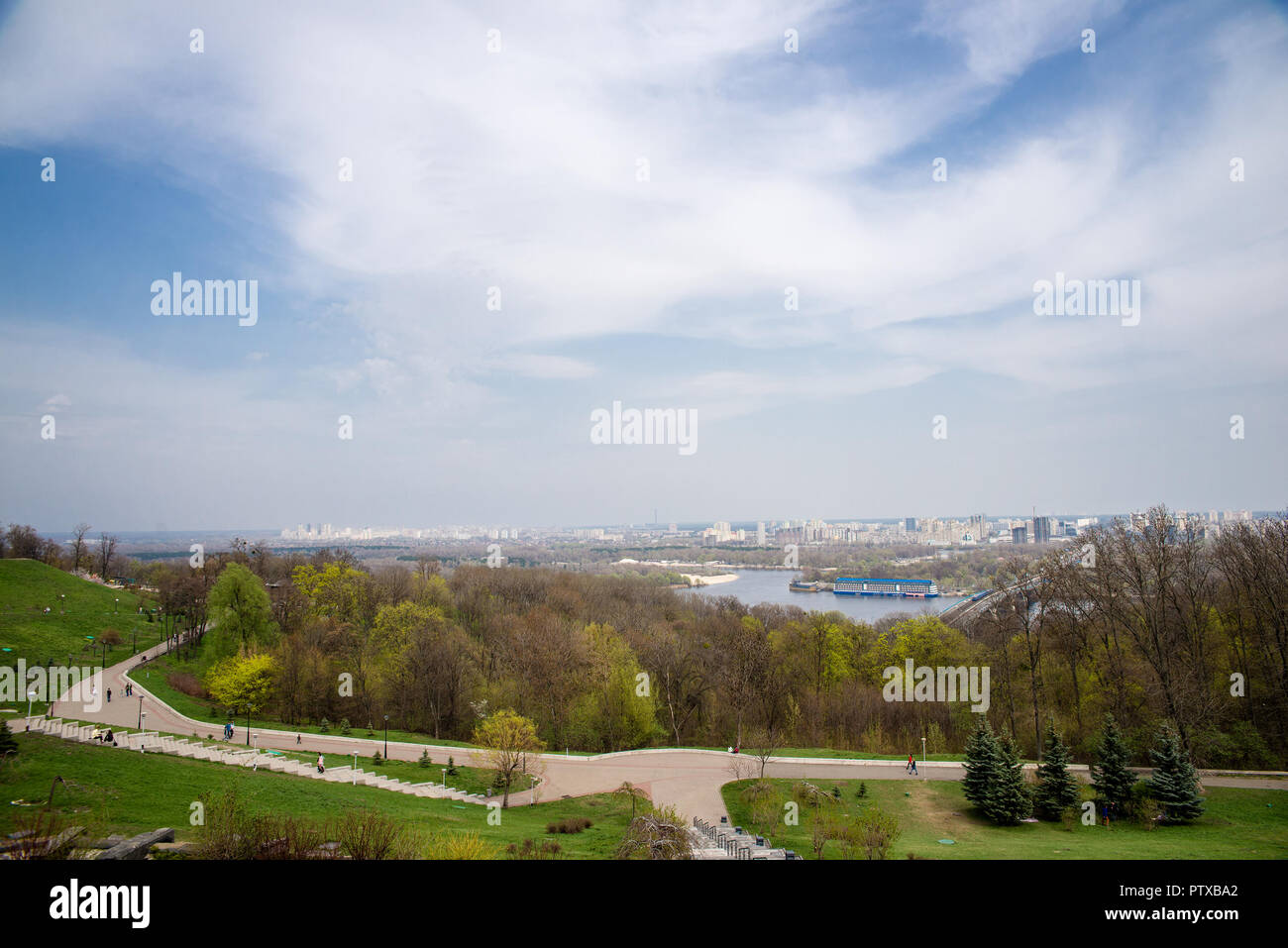 Left bank landmarks hi-res stock photography and images - Alamy