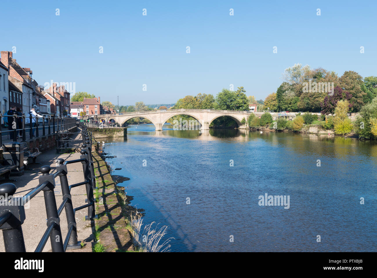 Old severn bridge crossing hi-res stock photography and images - Alamy