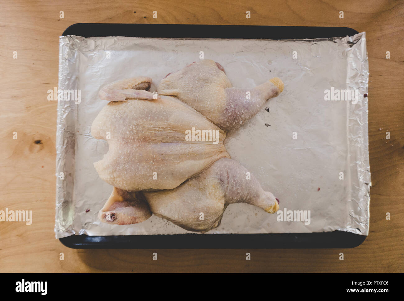 Food handling hi-res stock photography and images - Alamy