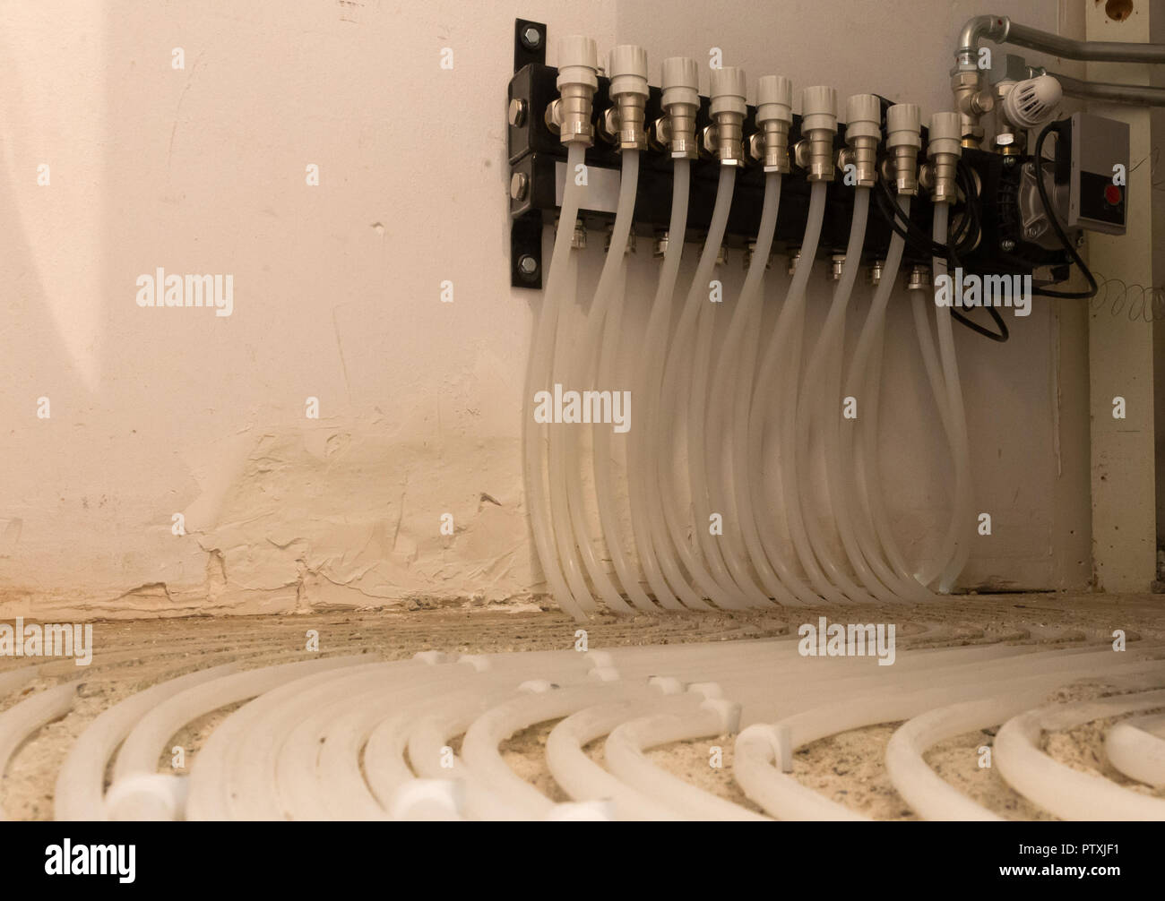 Heating control panel, installing underfloor heating in a dutch house ...