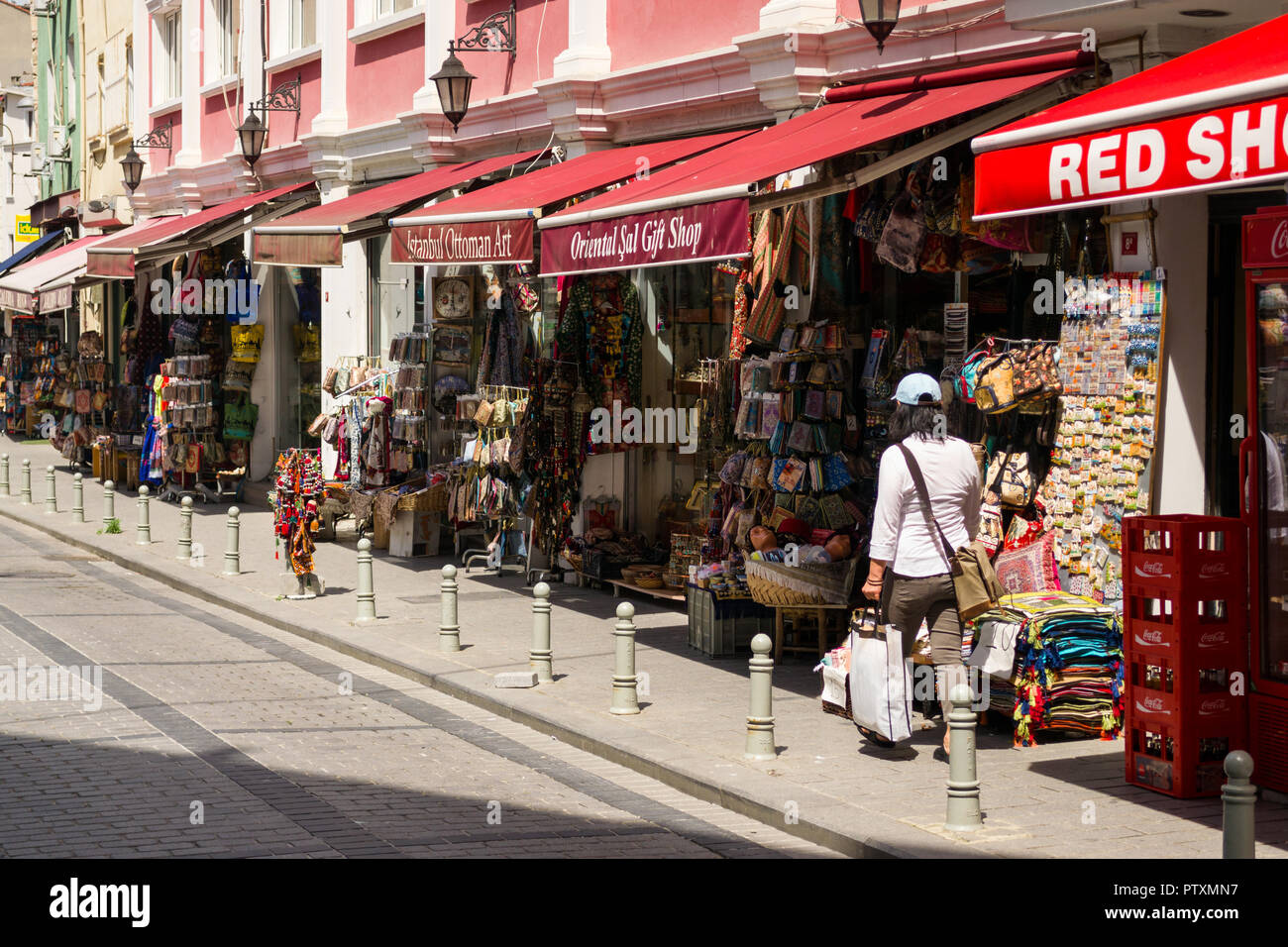 Shops in side street hi-res stock photography and images - Alamy