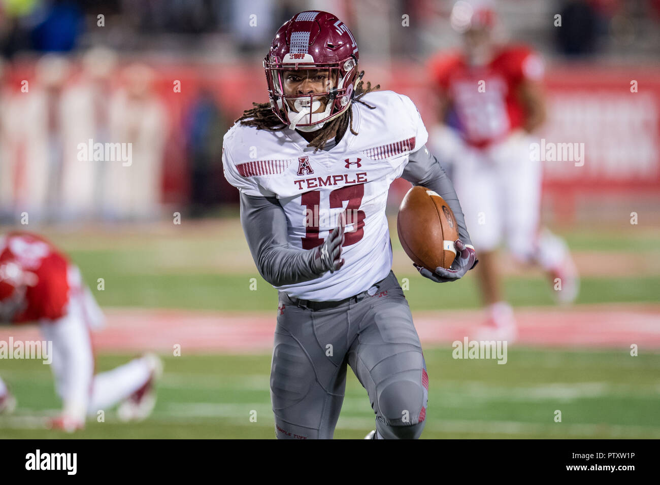 Houston, TX, USA. 10th Nov, 2018. Temple Owls wide receiver Isaiah ...