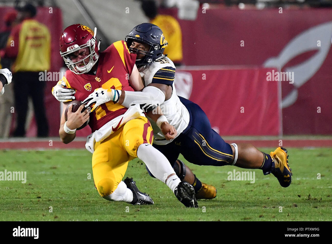 Los Angeles, CA, USA. 10th Nov, 2018. USC Trojans quarterback JT ...