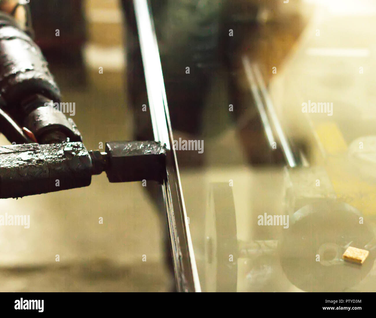Production of PVC windows, assembly of double-glazed windows, tightness ...