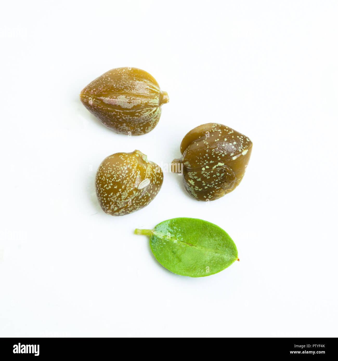 Green capers hi-res stock photography and images - Alamy