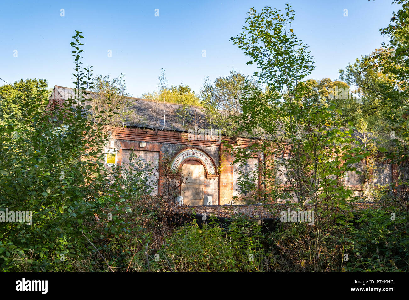 How electricity works hi-res stock photography and images - Alamy
