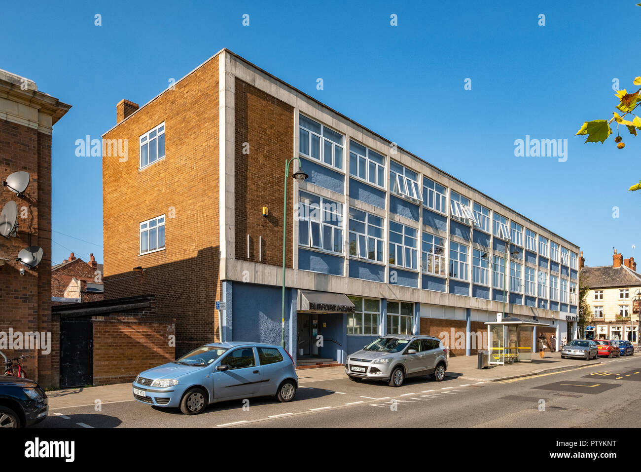 Burford house hi-res stock photography and images - Alamy