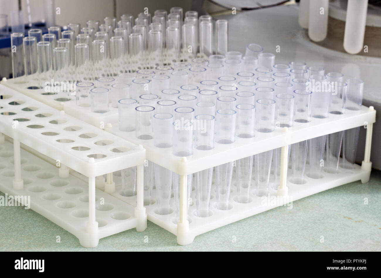 Medical exam table isolated hi-res stock photography and images - Alamy