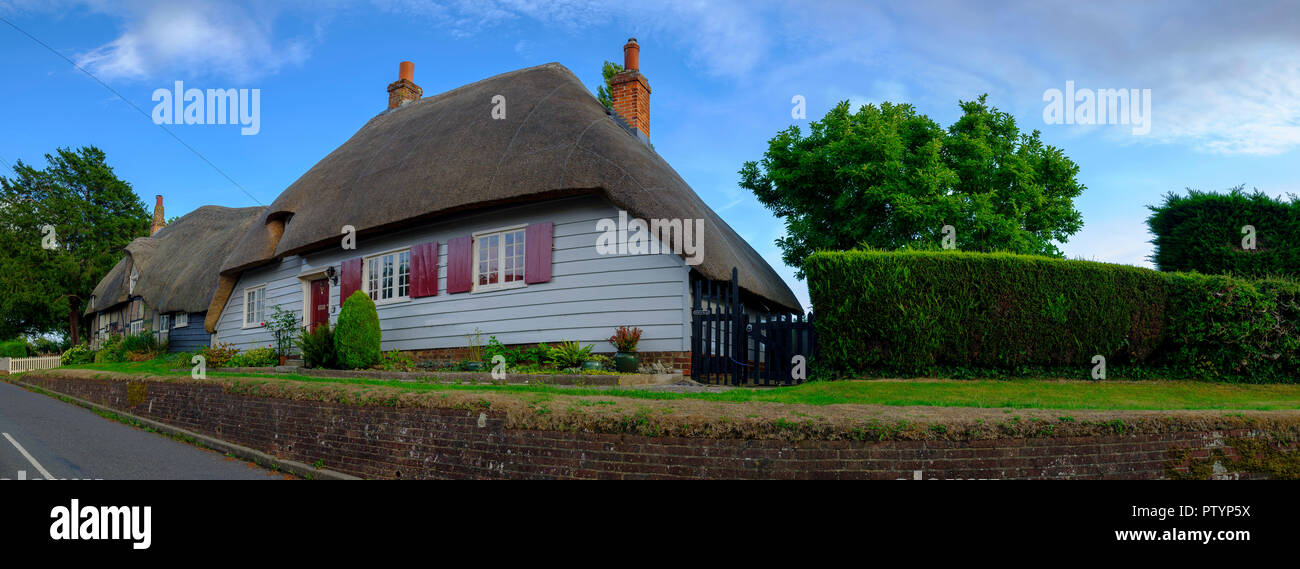 Village cottages in the picturesque village of Southwick near Fareham ...