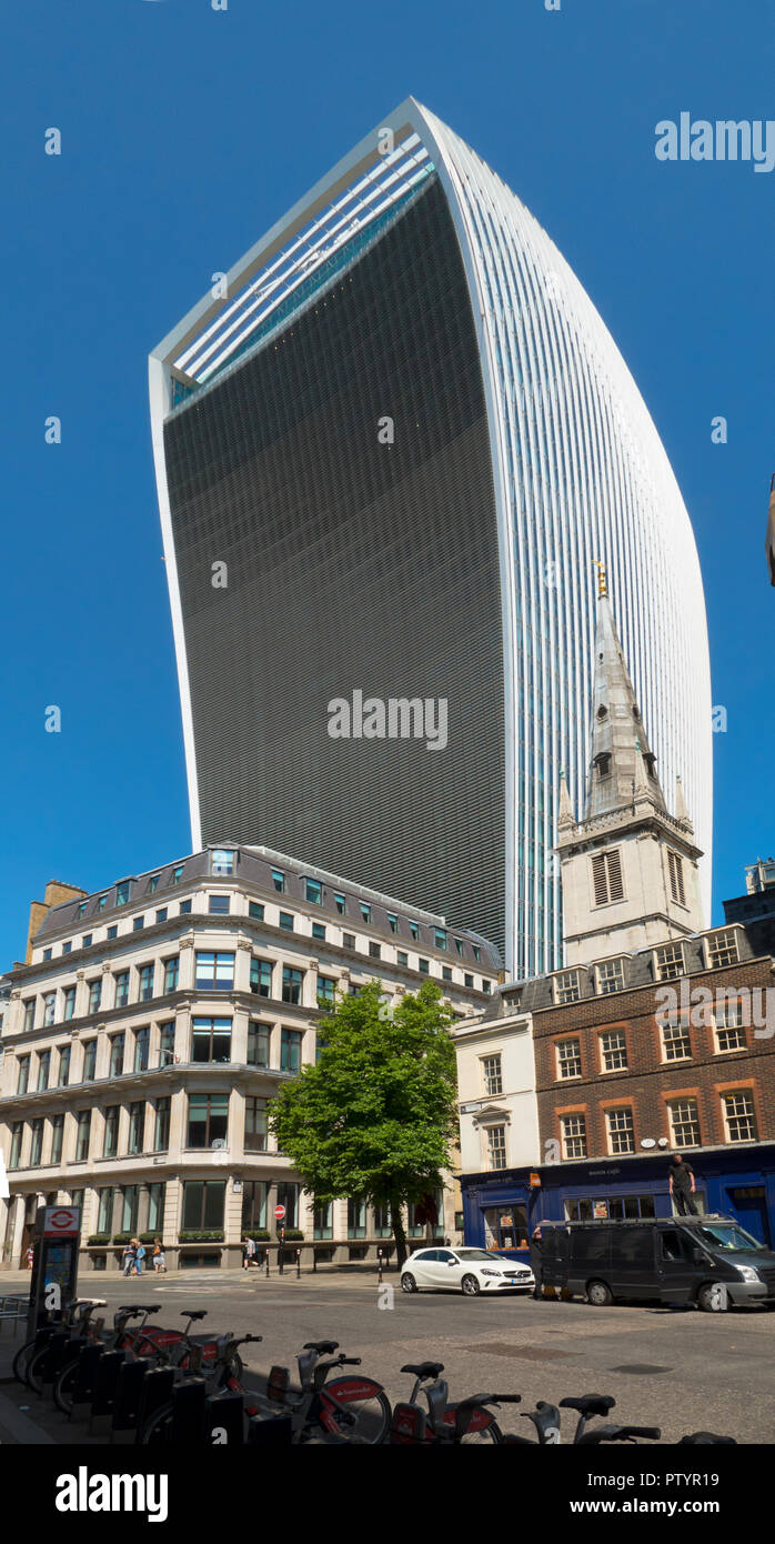 Walkie talkie tower hi-res stock photography and images - Alamy