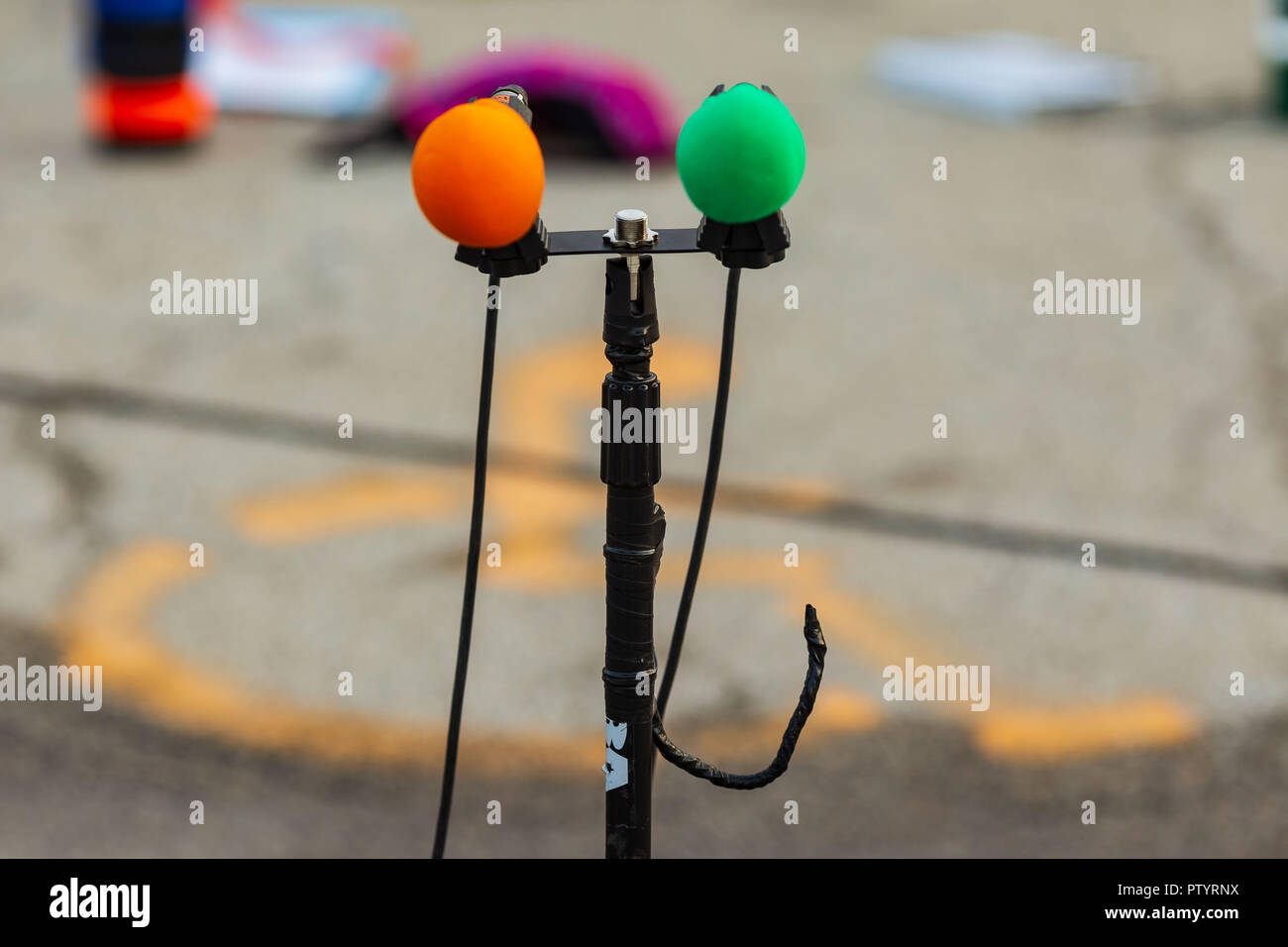 Field microphone hi-res stock photography and images - Alamy