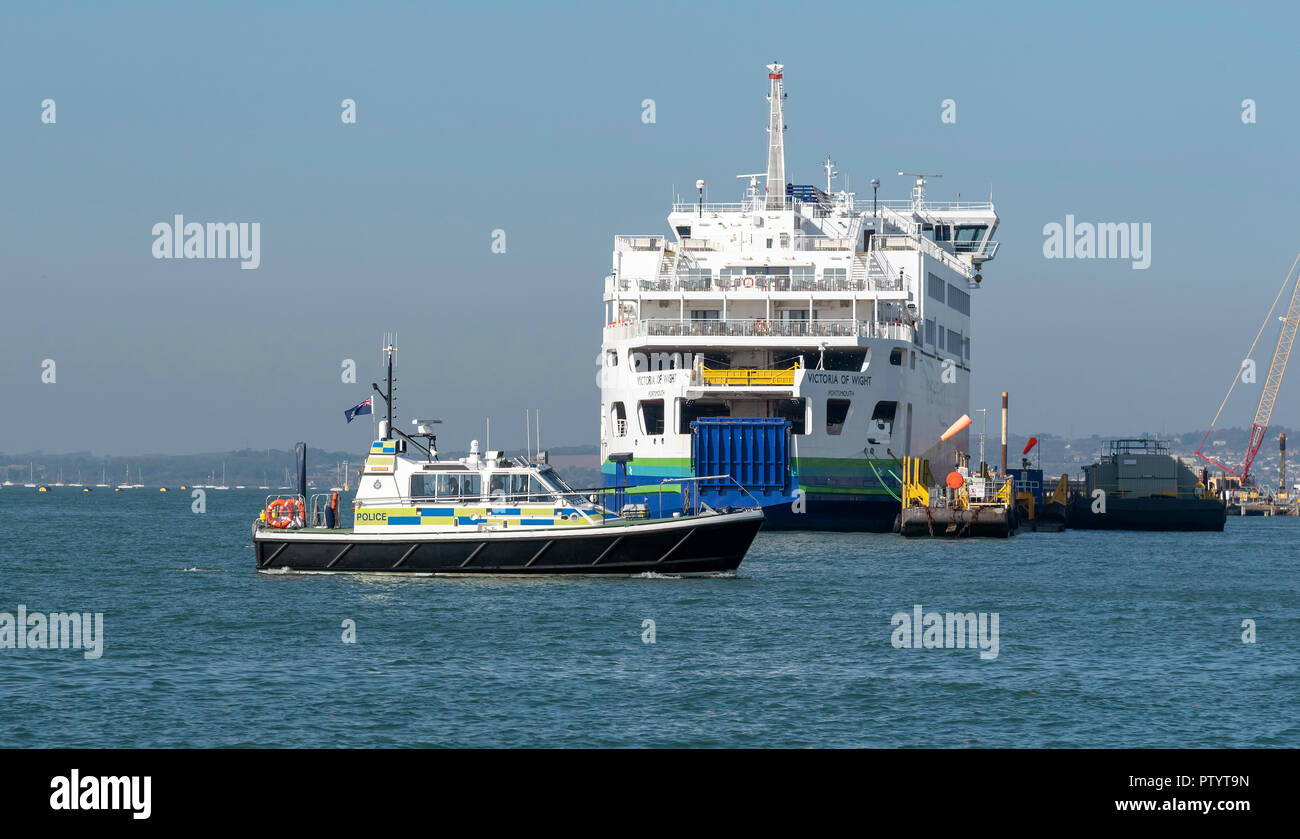 Police boat portsmouth hi-res stock photography and images - Alamy