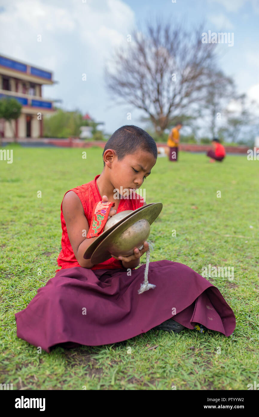 Sikkim traditional music hi-res stock photography and images - Alamy
