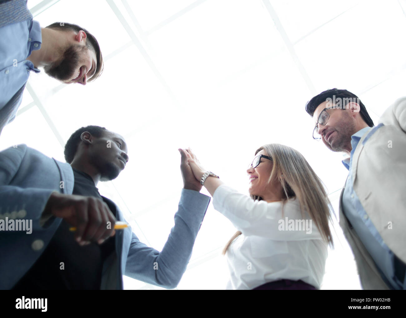 High five circle hi-res stock photography and images - Alamy