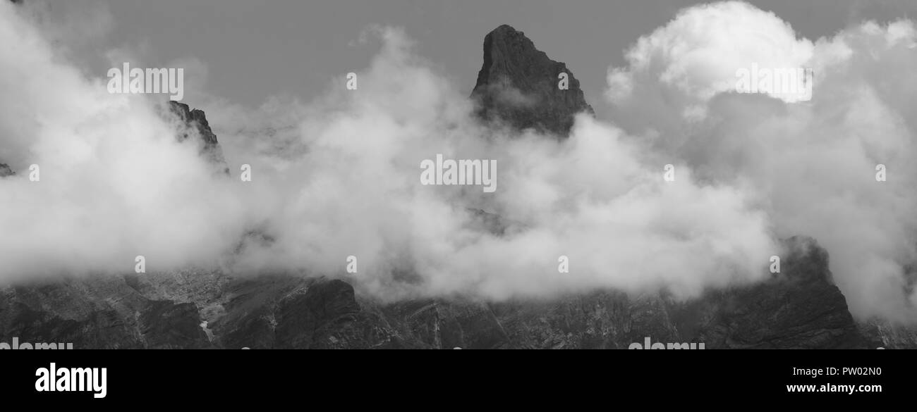 Obscured view hi-res stock photography and images - Alamy