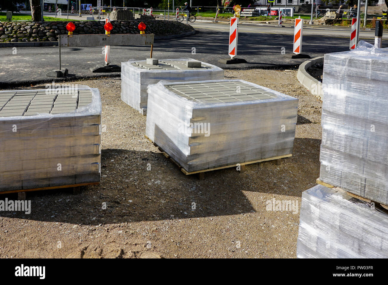 Installing blocks hi-res stock photography and images - Alamy