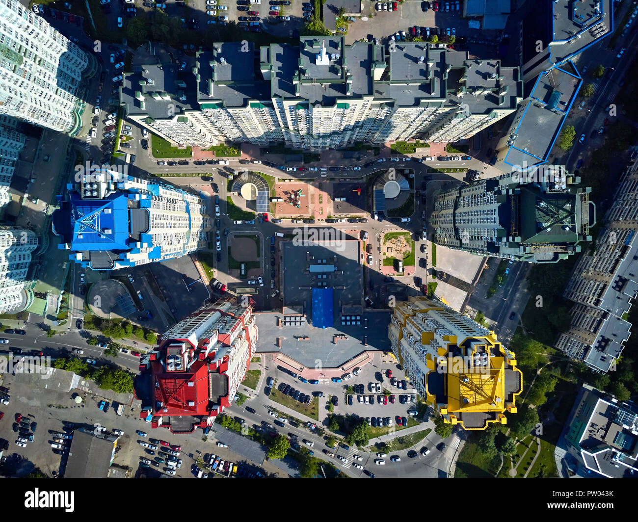 High rise building car parking hi-res stock photography and images - Alamy