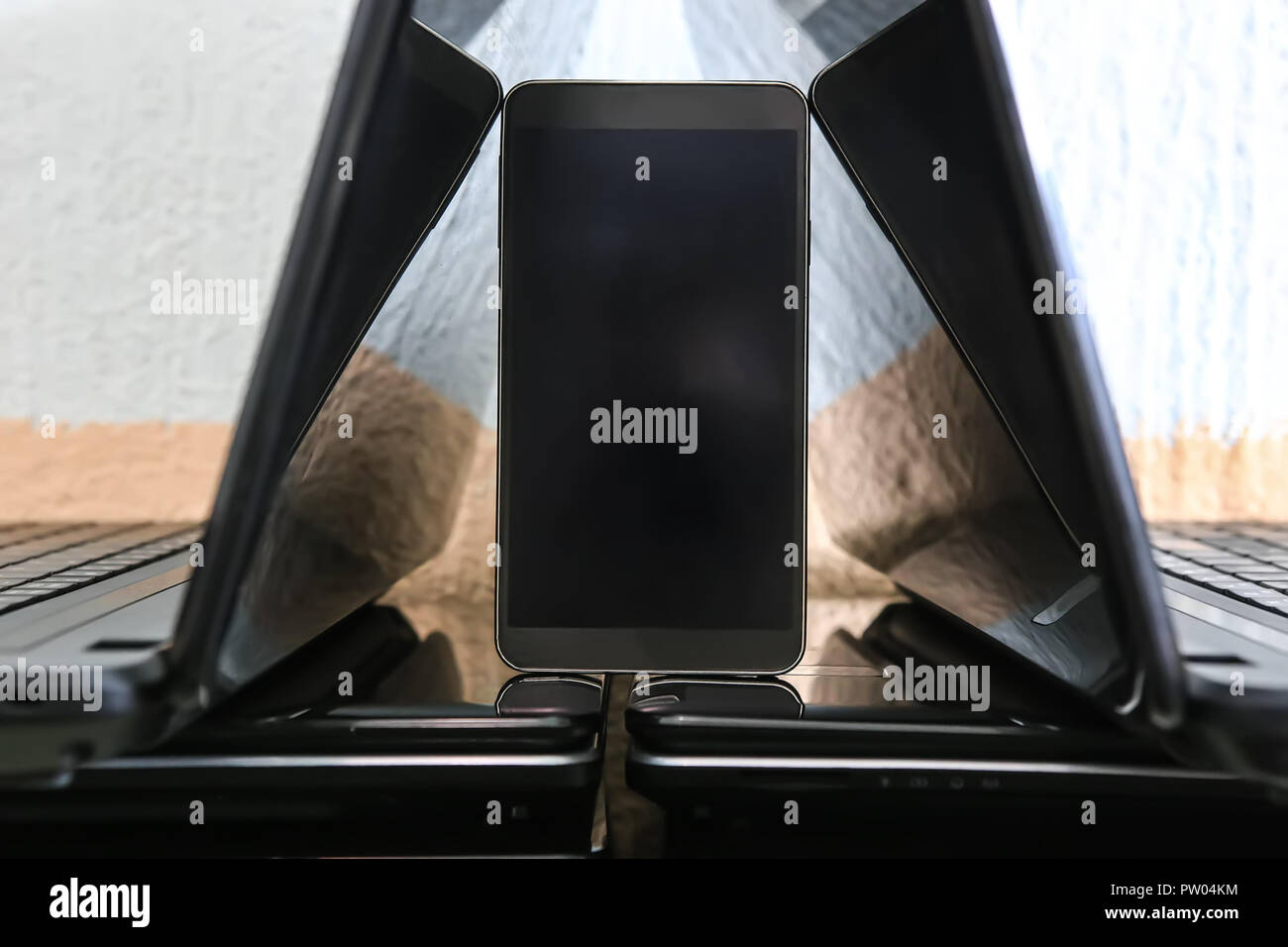 Touchscreen laptop hi-res stock photography and images - Alamy