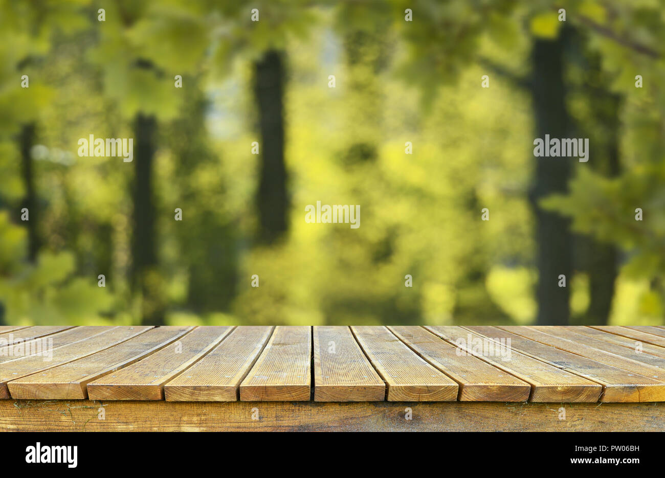 Empty table for display montages Stock Photo - Alamy