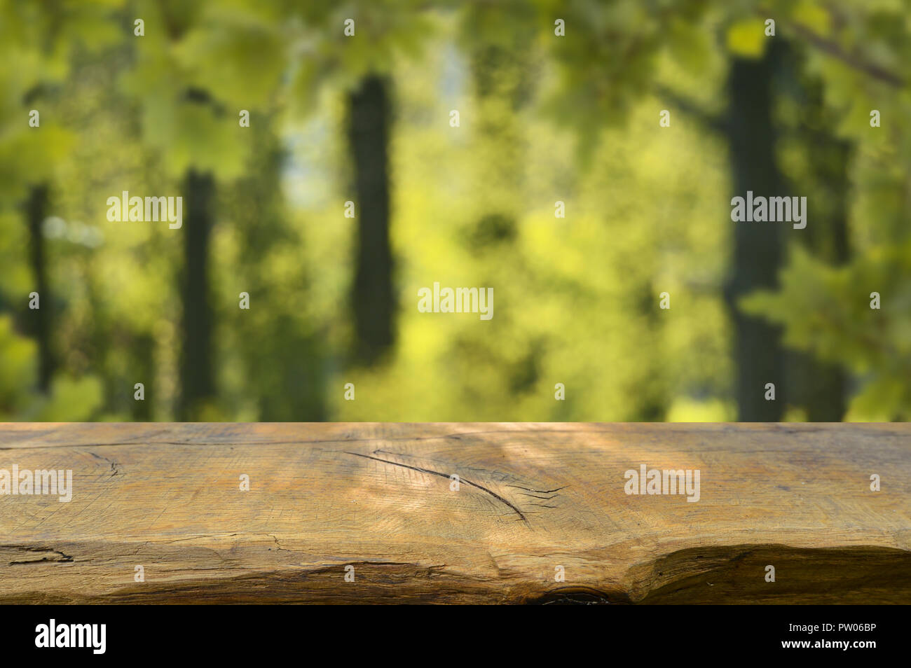 Empty table for display montages Stock Photo - Alamy