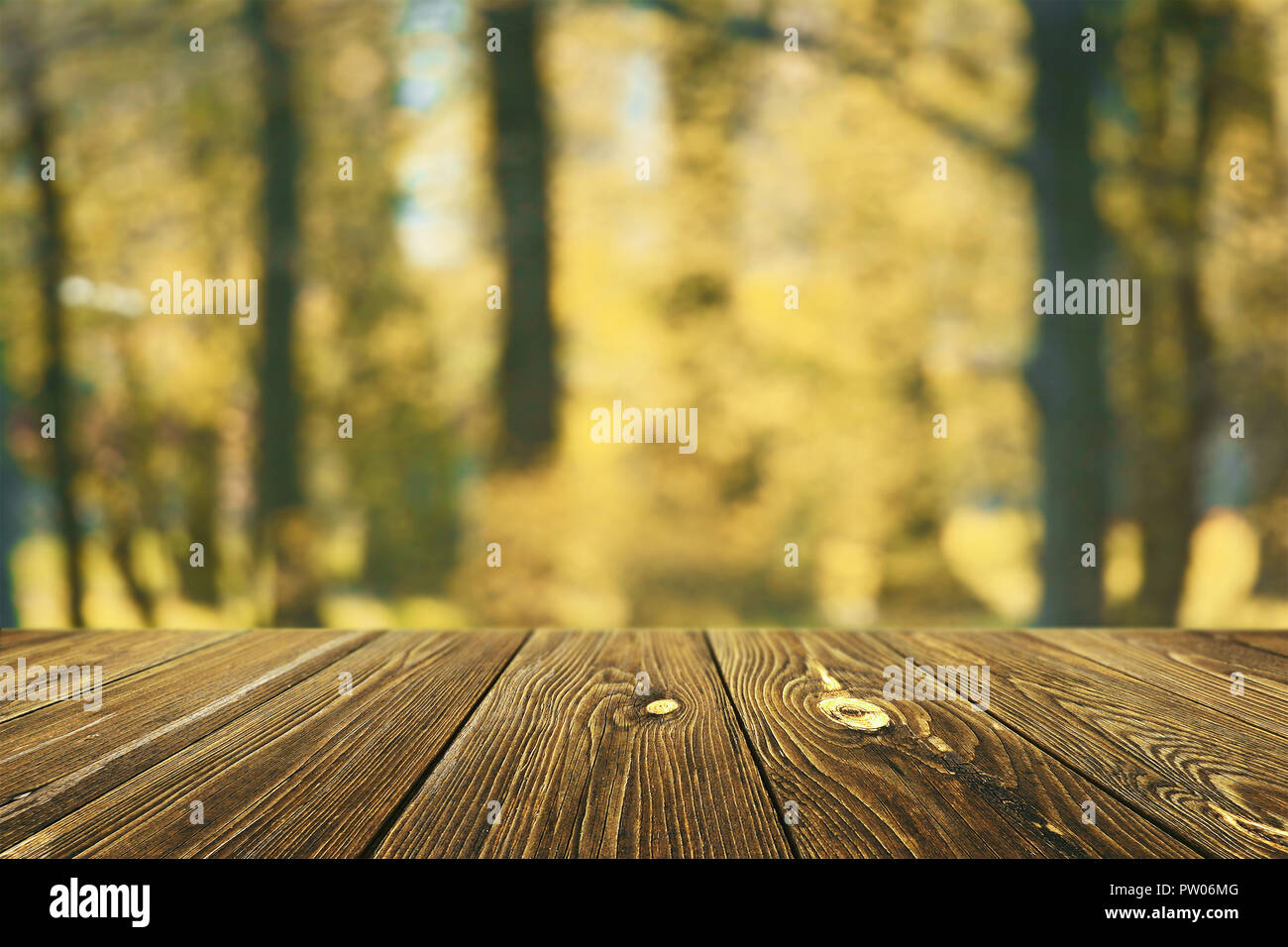 Empty table for display montages Stock Photo - Alamy