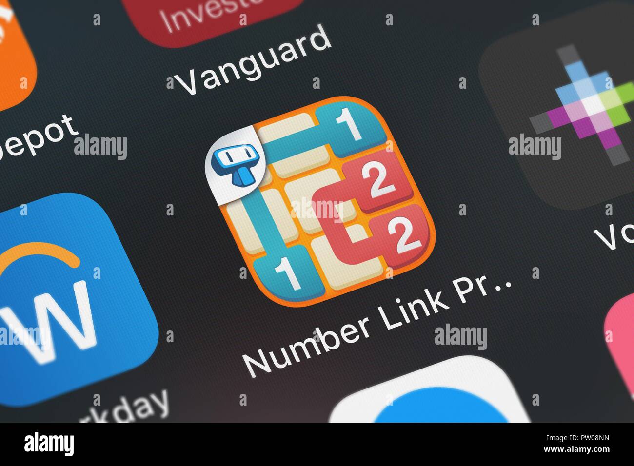 Number link pro hi-res stock photography and images - Alamy