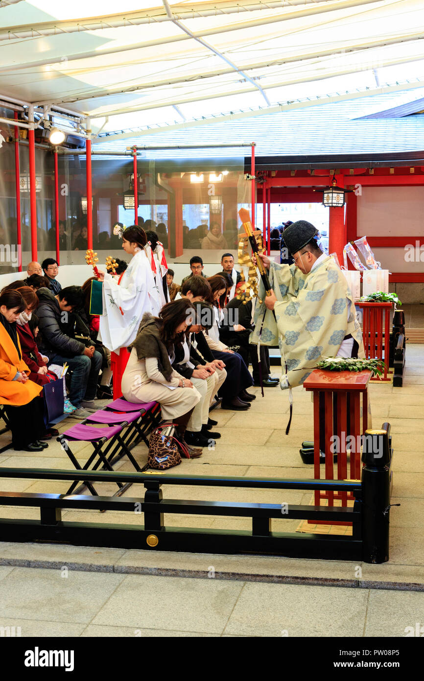 Shinto priest hi-res stock photography and images - Alamy