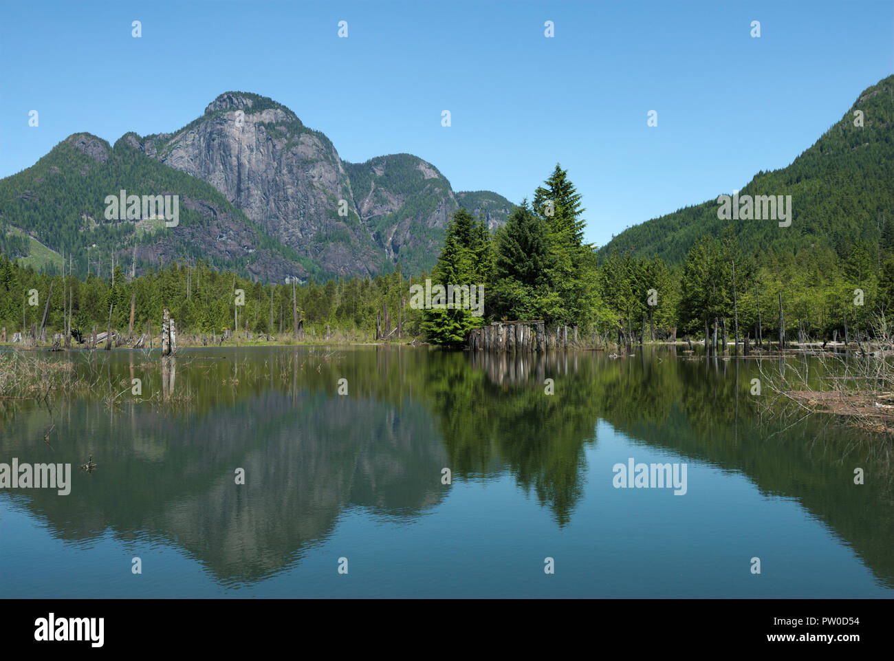 Stave lake hi-res stock photography and images - Alamy